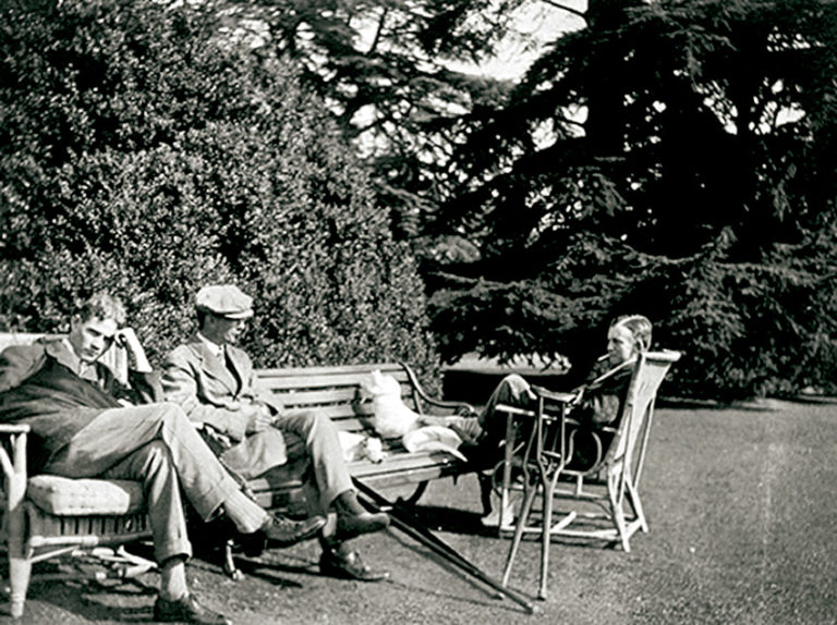 The Lady of the Lamp – Lady Carnarvon